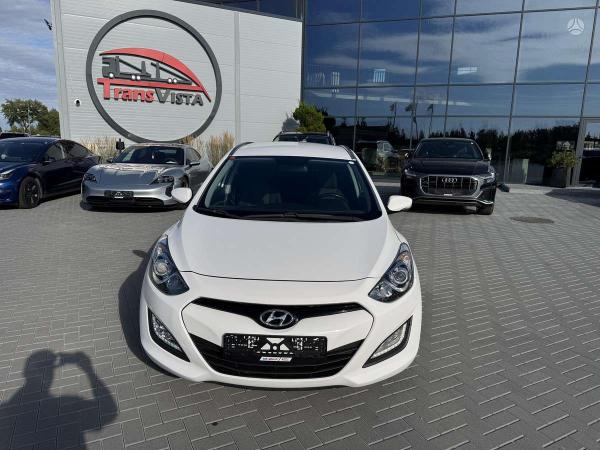 Белый Хендай i30 2013 в Тельшяй, объемом двигателя 1.58 л и пробегом 229 тыс. км за 4500 €, фото 1 на AUTOMOTO.COM.LV