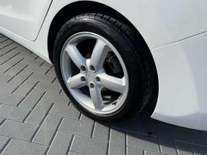 White Hyundai i30 2013 in Telschi, with an engine capacity of 1.58 L and mileage of 229 thousand km for 4500 €, photo 13 on AUTOMOTO.COM.LV