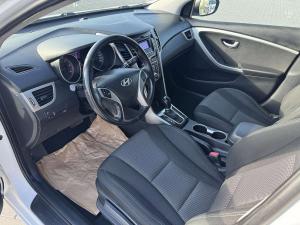 White Hyundai i30 2013 in Telschi, with an engine capacity of 1.58 L and mileage of 229 thousand km for 4500 €, photo 16 on AUTOMOTO.COM.LV