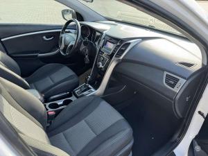 White Hyundai i30 2013 in Telschi, with an engine capacity of 1.58 L and mileage of 229 thousand km for 4500 €, photo 22 on AUTOMOTO.COM.LV