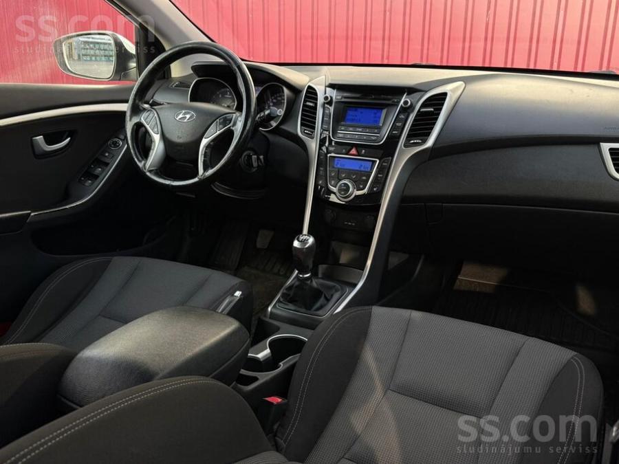 Белый Хендай i30 2014 в Рига, объемом двигателя 1.60 л и пробегом 282 тыс. км за 3990 €, фото 8 на AUTOMOTO.COM.LV