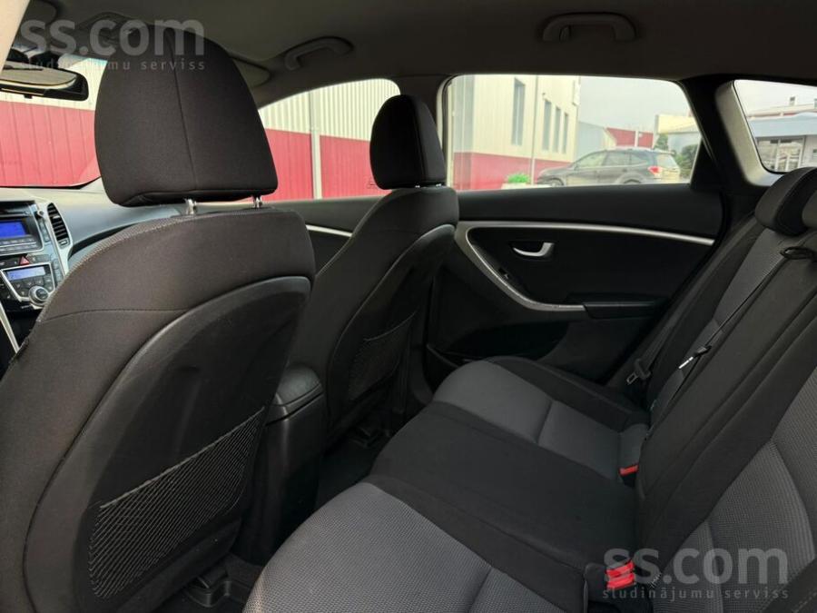 Белый Хендай i30 2014 в Рига, объемом двигателя 1.60 л и пробегом 282 тыс. км за 3990 €, фото 10 на AUTOMOTO.COM.LV