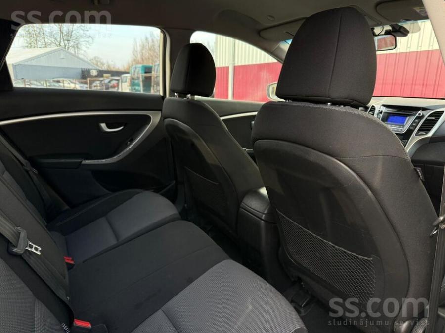 Белый Хендай i30 2014 в Рига, объемом двигателя 1.60 л и пробегом 282 тыс. км за 3990 €, фото 11 на AUTOMOTO.COM.LV