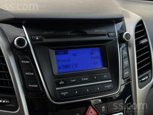 Белый Хендай i30 2014 в Рига, объемом двигателя 1.60 л и пробегом 282 тыс. км за 3990 €, фото 14 на AUTOMOTO.COM.LV