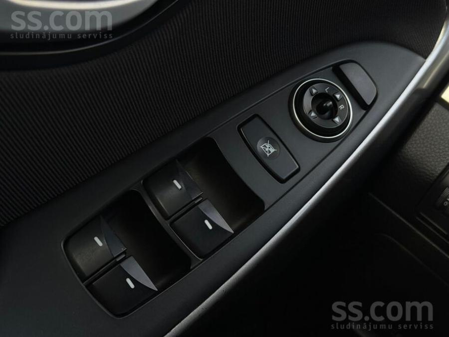 Белый Хендай i30 2014 в Рига, объемом двигателя 1.60 л и пробегом 282 тыс. км за 3990 €, фото 17 на AUTOMOTO.COM.LV