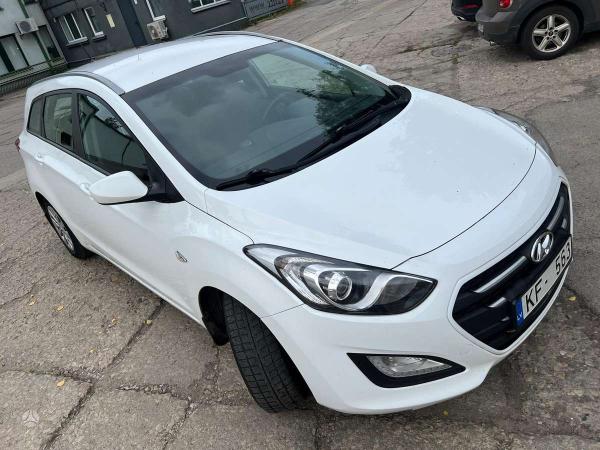 Balts Hyundai i30 2015 Rīga, ar dzinēja tilpumu 1.40 L un nobraukumu 272 tūkst. km par 2800 €, foto 4 vietnē AUTOMOTO.COM.LV
