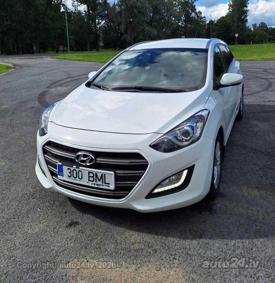 White Hyundai i30 2016 in Paide, with an engine capacity of 1.60 L and mileage of 186 thousand km for 5300 €, photo 1 on AUTOMOTO.COM.LV