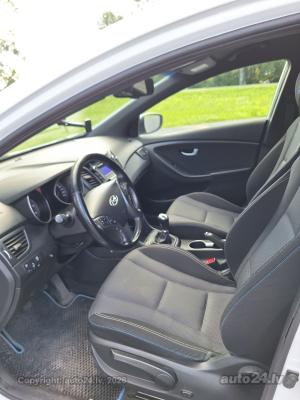 White Hyundai i30 2016 in Paide, with an engine capacity of 1.60 L and mileage of 186 thousand km for 5300 €, photo 6 on AUTOMOTO.COM.LV