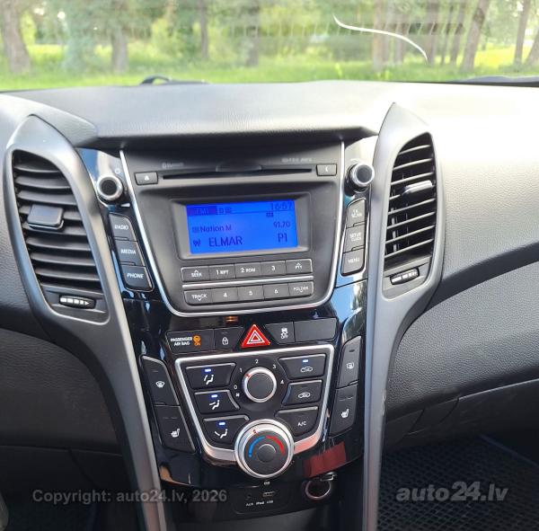 White Hyundai i30 2016 in Paide, with an engine capacity of 1.60 L and mileage of 186 thousand km for 5300 €, photo 6 on AUTOMOTO.COM.LV