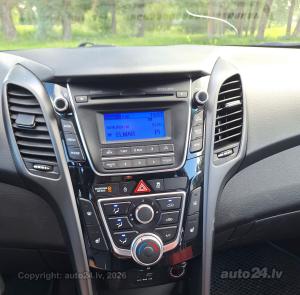 White Hyundai i30 2016 in Paide, with an engine capacity of 1.60 L and mileage of 186 thousand km for 5300 €, photo 7 on AUTOMOTO.COM.LV