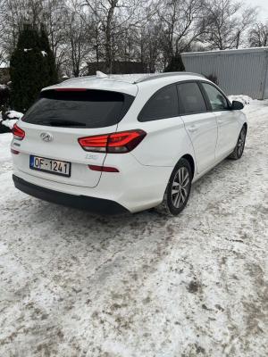 Balts Hyundai i30 2017 Ogre, ar dzinēja tilpumu 1.60 L un nobraukumu 210 tūkst. km par 7200 €, foto 3 vietnē AUTOMOTO.COM.LV