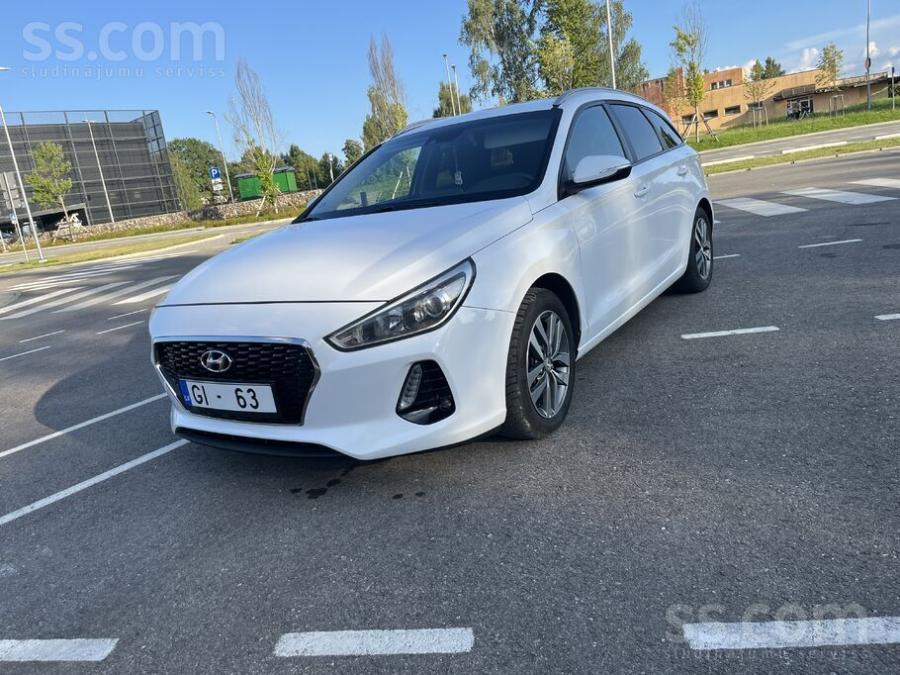 Balts Hyundai i30 2017 Cēsis, ar dzinēja tilpumu 1.60 L un nobraukumu 203 tūkst. km par 6850 €, foto 4 vietnē AUTOMOTO.COM.LV