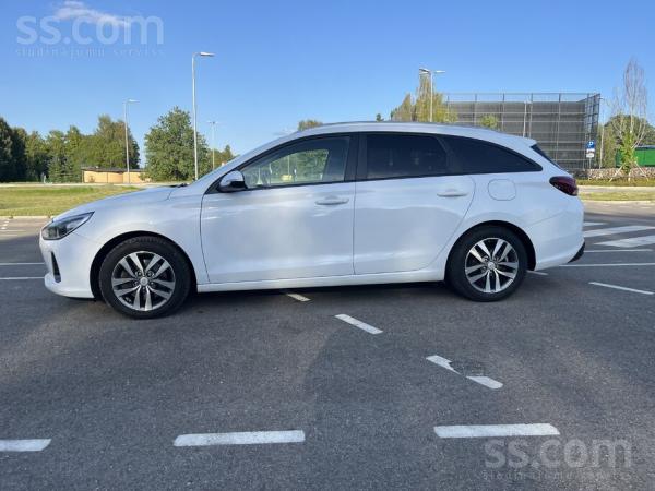Balts Hyundai i30 2017 Cēsis, ar dzinēja tilpumu 1.60 L un nobraukumu 203 tūkst. km par 6850 €, foto 4 vietnē AUTOMOTO.COM.LV