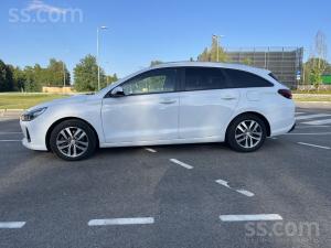 Balts Hyundai i30 2017 Cēsis, ar dzinēja tilpumu 1.60 L un nobraukumu 203 tūkst. km par 6850 €, foto 5 vietnē AUTOMOTO.COM.LV