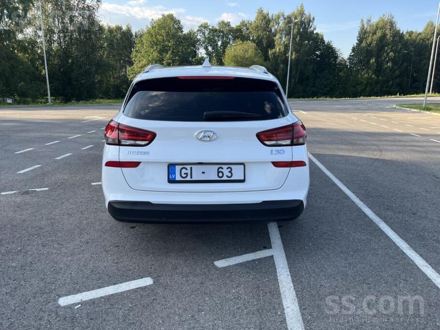 Balts Hyundai i30 2017 Cēsis, ar dzinēja tilpumu 1.60 L un nobraukumu 203 tūkst. km par 6850 €, foto 7 vietnē AUTOMOTO.COM.LV