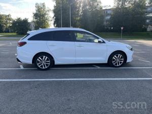 Balts Hyundai i30 2017 Cēsis, ar dzinēja tilpumu 1.60 L un nobraukumu 203 tūkst. km par 6850 €, foto 9 vietnē AUTOMOTO.COM.LV