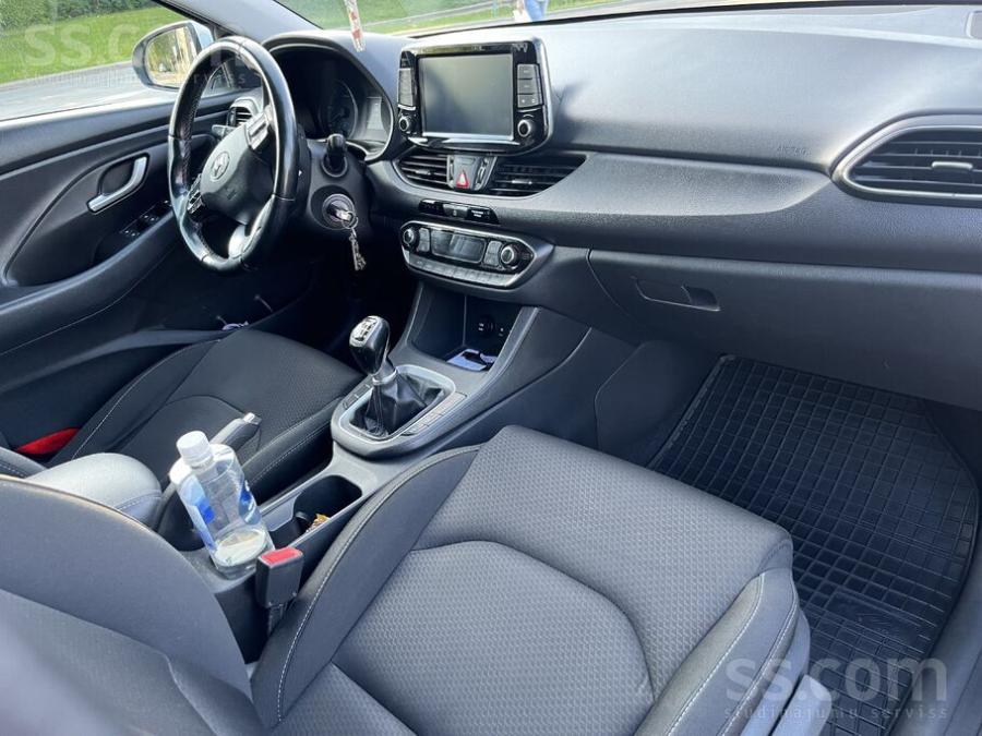 Balts Hyundai i30 2017 Cēsis, ar dzinēja tilpumu 1.60 L un nobraukumu 203 tūkst. km par 6850 €, foto 13 vietnē AUTOMOTO.COM.LV