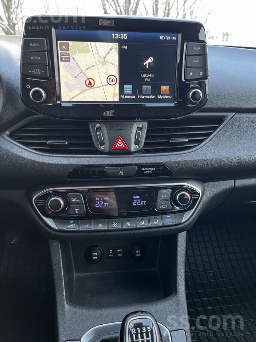 Balts Hyundai i30 2017 Cēsis, ar dzinēja tilpumu 1.60 L un nobraukumu 203 tūkst. km par 6850 €, foto 19 vietnē AUTOMOTO.COM.LV