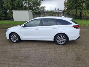 Balts Hyundai i30 2017 Marijampole, ar dzinēja tilpumu 1.59 L un nobraukumu 241 tūkst. km par 5900 €, foto 7 vietnē AUTOMOTO.COM.LV