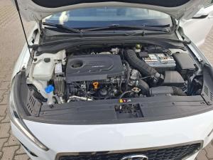 Balts Hyundai i30 2017 Marijampole, ar dzinēja tilpumu 1.59 L un nobraukumu 241 tūkst. km par 5900 €, foto 23 vietnē AUTOMOTO.COM.LV