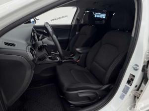 White Hyundai i30 2018 in Vilnius, with an engine capacity of 1.35 L and mileage of 125 thousand km for 9500 €, photo 26 on AUTOMOTO.COM.LV