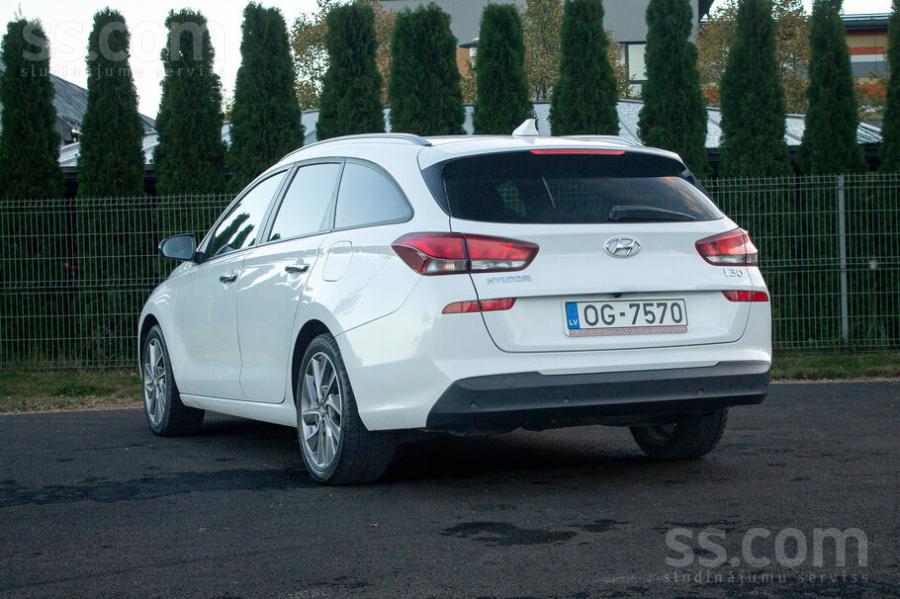 Balts Hyundai i30 2018 Jelgava, ar dzinēja tilpumu 1.60 L un nobraukumu 208 tūkst. km par 6990 €, foto 5 vietnē AUTOMOTO.COM.LV
