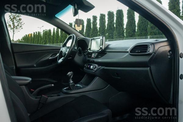 Белый Хендай i30 2018 в Елгава, объемом двигателя 1.60 л и пробегом 208 тыс. км за 6990 €, фото 8 на AUTOMOTO.COM.LV