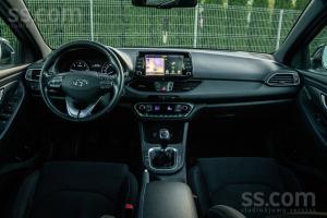 Balts Hyundai i30 2018 Jelgava, ar dzinēja tilpumu 1.60 L un nobraukumu 208 tūkst. km par 6990 €, foto 11 vietnē AUTOMOTO.COM.LV