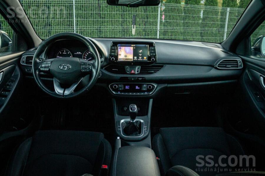 Balts Hyundai i30 2018 Jelgava, ar dzinēja tilpumu 1.60 L un nobraukumu 208 tūkst. km par 6990 €, foto 11 vietnē AUTOMOTO.COM.LV