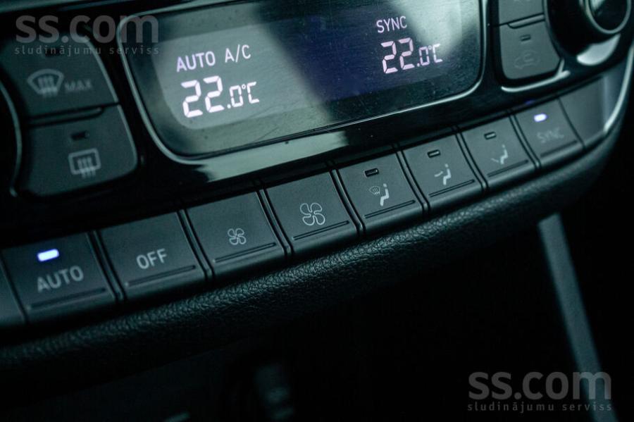 Balts Hyundai i30 2018 Jelgava, ar dzinēja tilpumu 1.60 L un nobraukumu 208 tūkst. km par 6990 €, foto 18 vietnē AUTOMOTO.COM.LV
