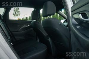 Белый Хендай i30 2018 в Елгава, объемом двигателя 1.60 л и пробегом 208 тыс. км за 6990 €, фото 10 на AUTOMOTO.COM.LV