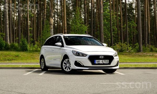 White Hyundai i30 2019 in Riga, with an engine capacity of 1.40 L and mileage of 130 thousand km for 9950 €, photo 2 on AUTOMOTO.COM.LV