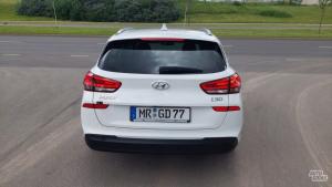 Белый Хендай i30 2019 в Каунас, объемом двигателя 1.60 л и пробегом 209 тыс. км за 8250 €, фото 4 на AUTOMOTO.COM.LV
