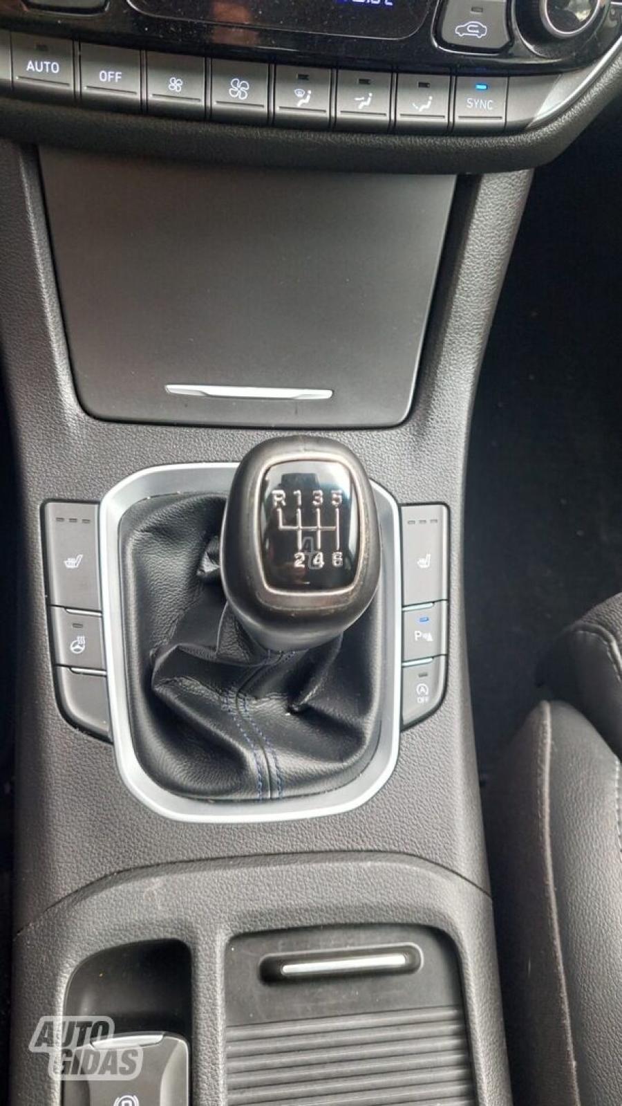 Белый Хендай i30 2019 в Каунас, объемом двигателя 1.60 л и пробегом 209 тыс. км за 8250 €, фото 22 на AUTOMOTO.COM.LV