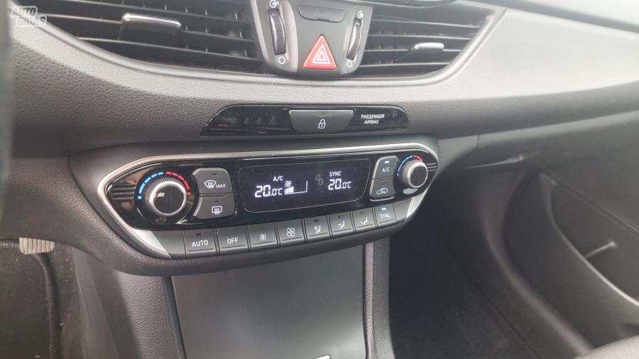 Белый Хендай i30 2019 в Каунас, объемом двигателя 1.60 л и пробегом 209 тыс. км за 8250 €, фото 23 на AUTOMOTO.COM.LV