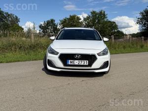 Balts Hyundai i30 2019 Rīga, ar dzinēja tilpumu 1.40 L un nobraukumu 195 tūkst. km par 4500 €, foto 3 vietnē AUTOMOTO.COM.LV