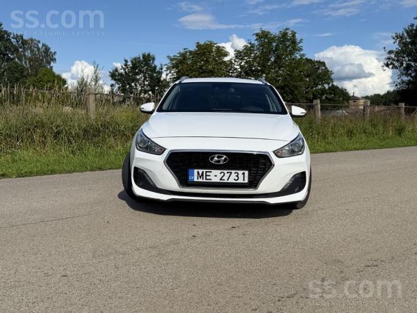 Белый Хендай i30 2019 в Рига, объемом двигателя 1.40 л и пробегом 195 тыс. км за 4500 €, фото 2 на AUTOMOTO.COM.LV