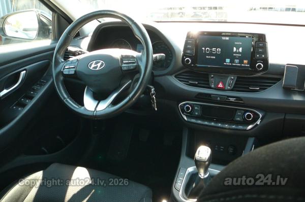 Белый Хендай i30 2019 в Йыхви, объемом двигателя 1.60 л и пробегом 220 тыс. км за 8700 €, фото 4 на AUTOMOTO.COM.LV
