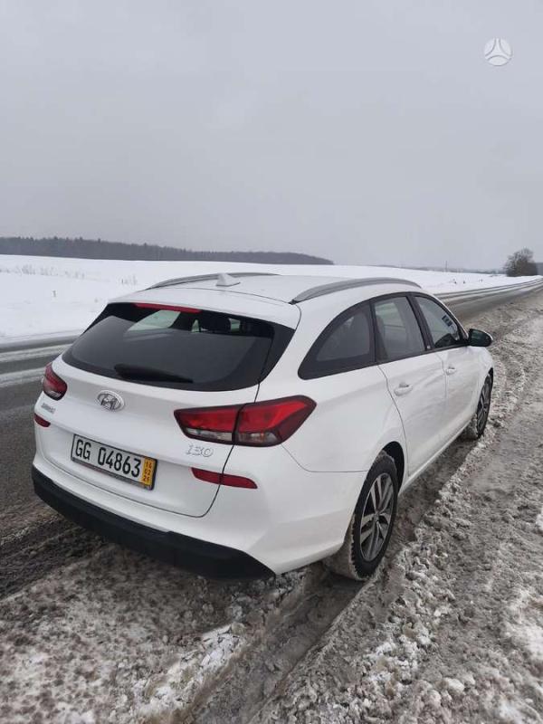 White Hyundai i30 2020 in Kretinga, with an engine capacity of 1.60 L and mileage of 174 thousand km for 8200 €, photo 6 on AUTOMOTO.COM.LV