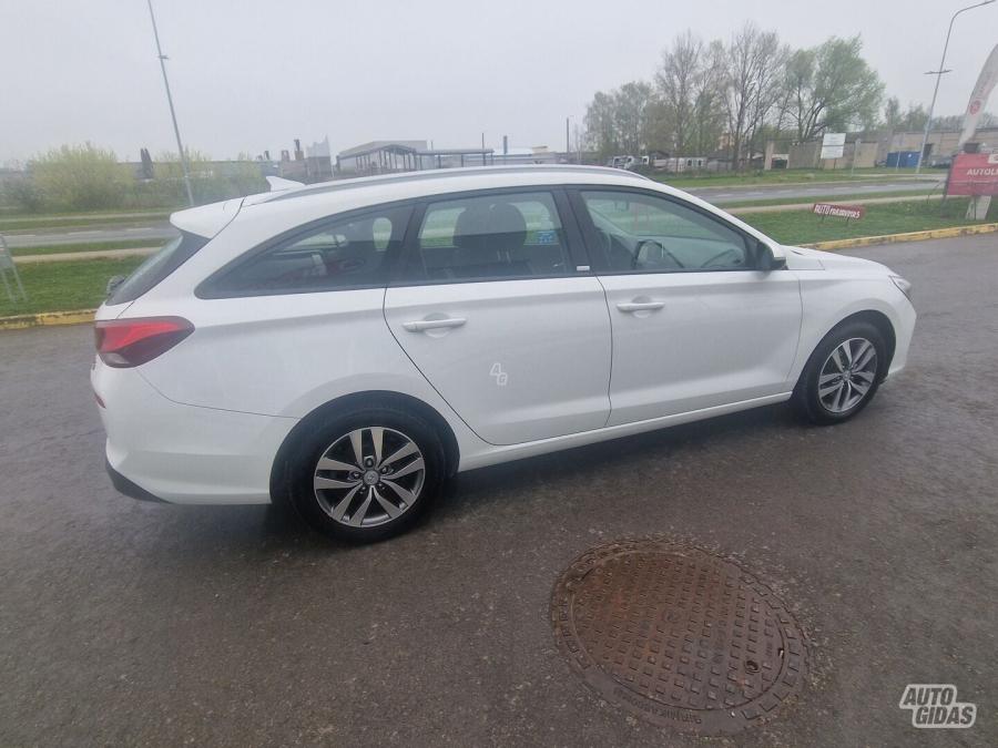 Белый Хендай i30 2020 в Кретинга, объемом двигателя 1.60 л и пробегом 174 тыс. км за 8350 €, фото 5 на AUTOMOTO.COM.LV