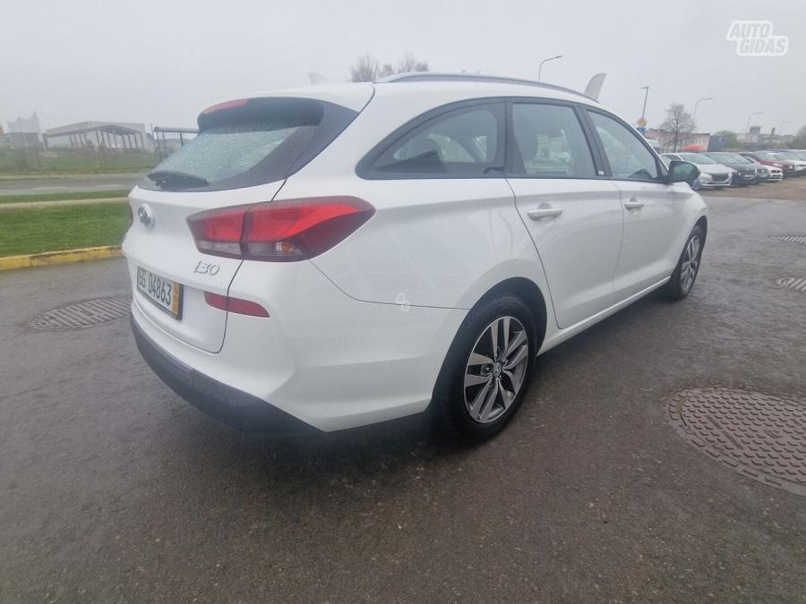 Белый Хендай i30 2020 в Кретинга, объемом двигателя 1.60 л и пробегом 174 тыс. км за 8350 €, фото 7 на AUTOMOTO.COM.LV