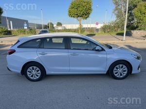 Balts Hyundai i30 2020 Rīga, ar dzinēja tilpumu 1.40 L un nobraukumu 90 tūkst. km par 9300 €, foto 6 vietnē AUTOMOTO.COM.LV