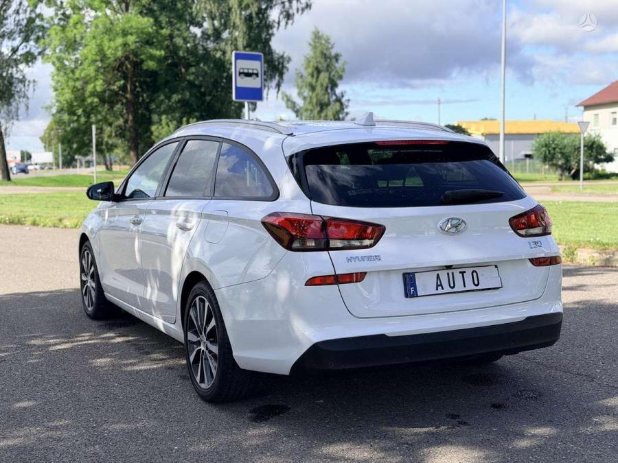 Белый Хендай i30 2020 в Таураге, объемом двигателя 1.60 л и пробегом 147 тыс. км за 7999 €, фото 9 на AUTOMOTO.COM.LV