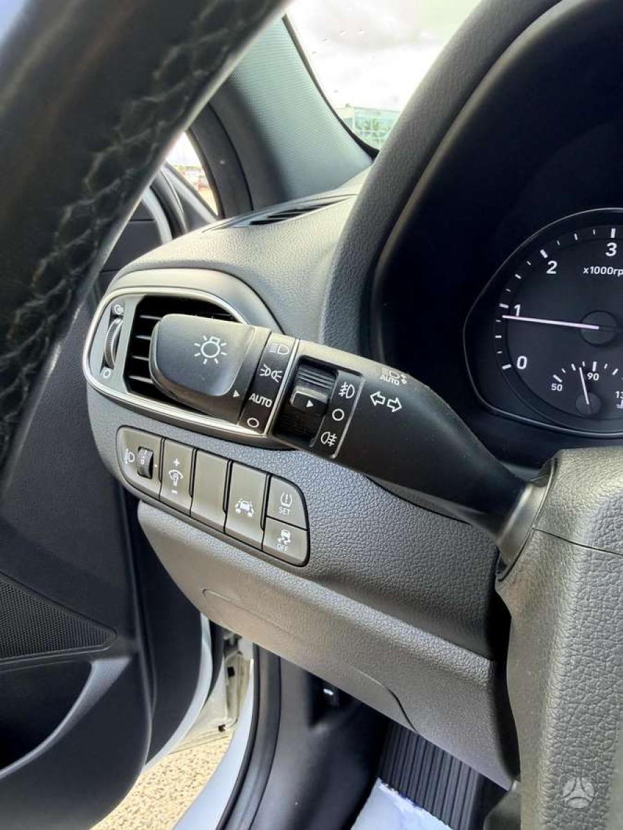 Белый Хендай i30 2020 в Таураге, объемом двигателя 1.60 л и пробегом 147 тыс. км за 7999 €, фото 12 на AUTOMOTO.COM.LV