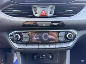 Белый Хендай i30 2020 в Таураге, объемом двигателя 1.60 л и пробегом 147 тыс. км за 7999 €, фото 25 на AUTOMOTO.COM.LV