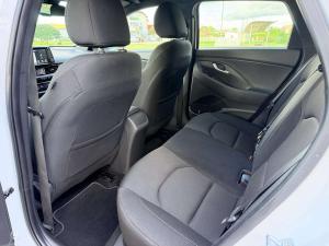 Белый Хендай i30 2020 в Таураге, объемом двигателя 1.60 л и пробегом 147 тыс. км за 7999 €, фото 30 на AUTOMOTO.COM.LV