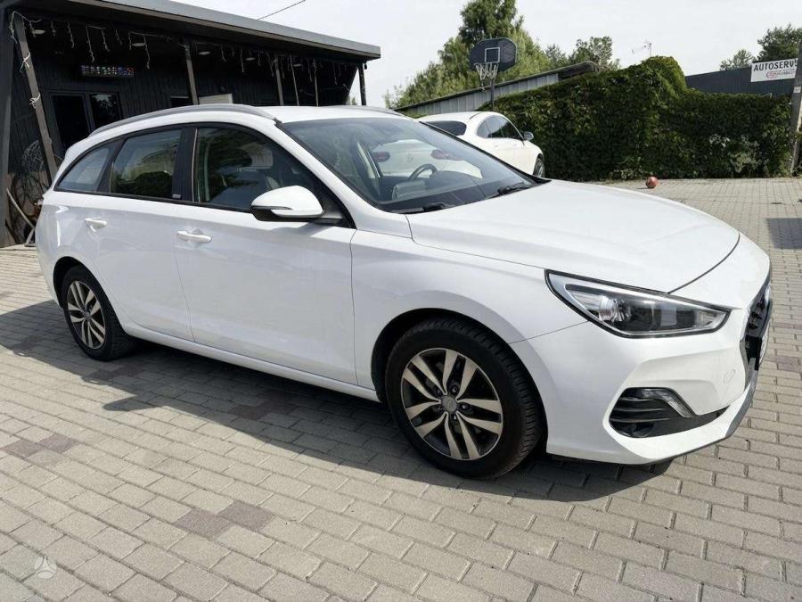 Белый Хендай i30 2020 в Клайпеда, объемом двигателя 1.58 л и пробегом 174 тыс. км за 8100 €, фото 4 на AUTOMOTO.COM.LV