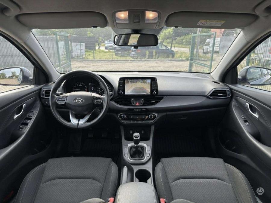 Белый Хендай i30 2020 в Клайпеда, объемом двигателя 1.58 л и пробегом 174 тыс. км за 8100 €, фото 6 на AUTOMOTO.COM.LV