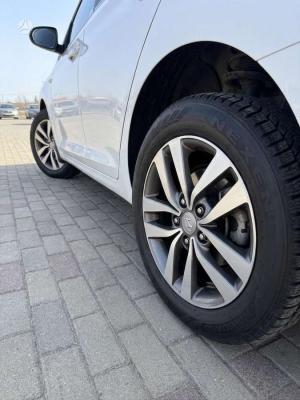 Белый Хендай i30 2020 в Клайпеда, объемом двигателя 1.58 л и пробегом 174 тыс. км за 8100 €, фото 9 на AUTOMOTO.COM.LV
