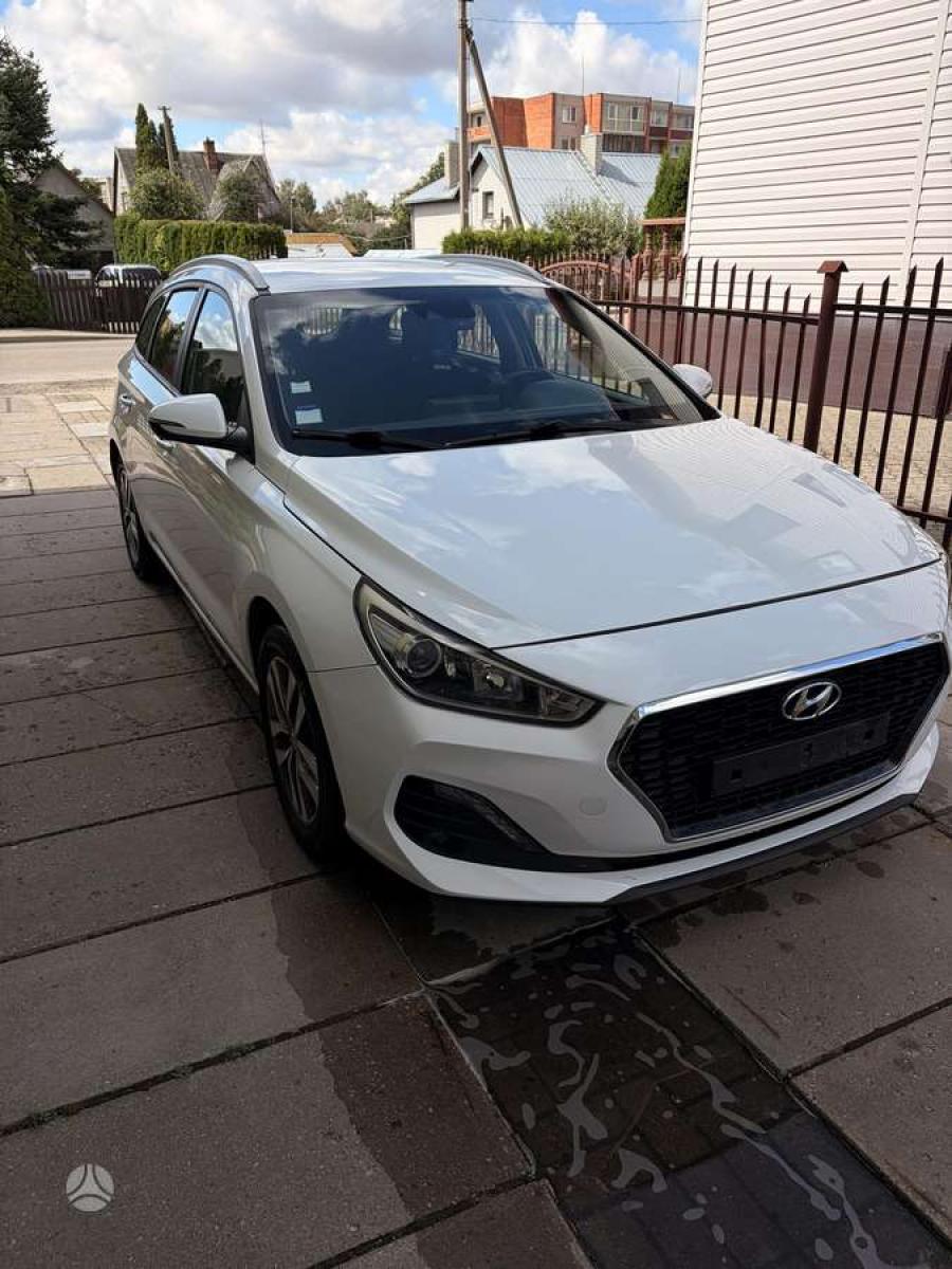 Белый Хендай i30 2020 в Мариямполе, объемом двигателя 1.60 л и пробегом 110 тыс. км за 6200 €, фото 3 на AUTOMOTO.COM.LV